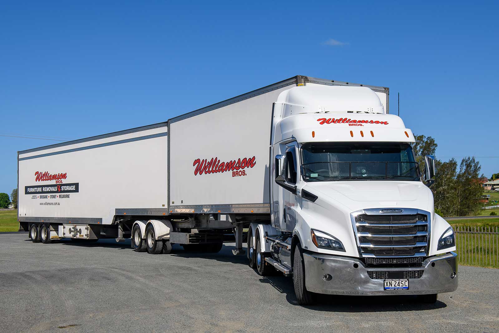 Australia’s first manual Freightliner Cascadia getting fantastic ...