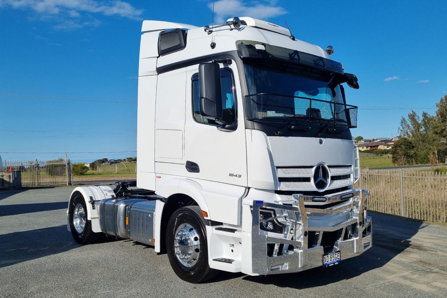 A new Mercedes-Benz Actros 1843 joins the Williamson Bros fleet – Mavin ...