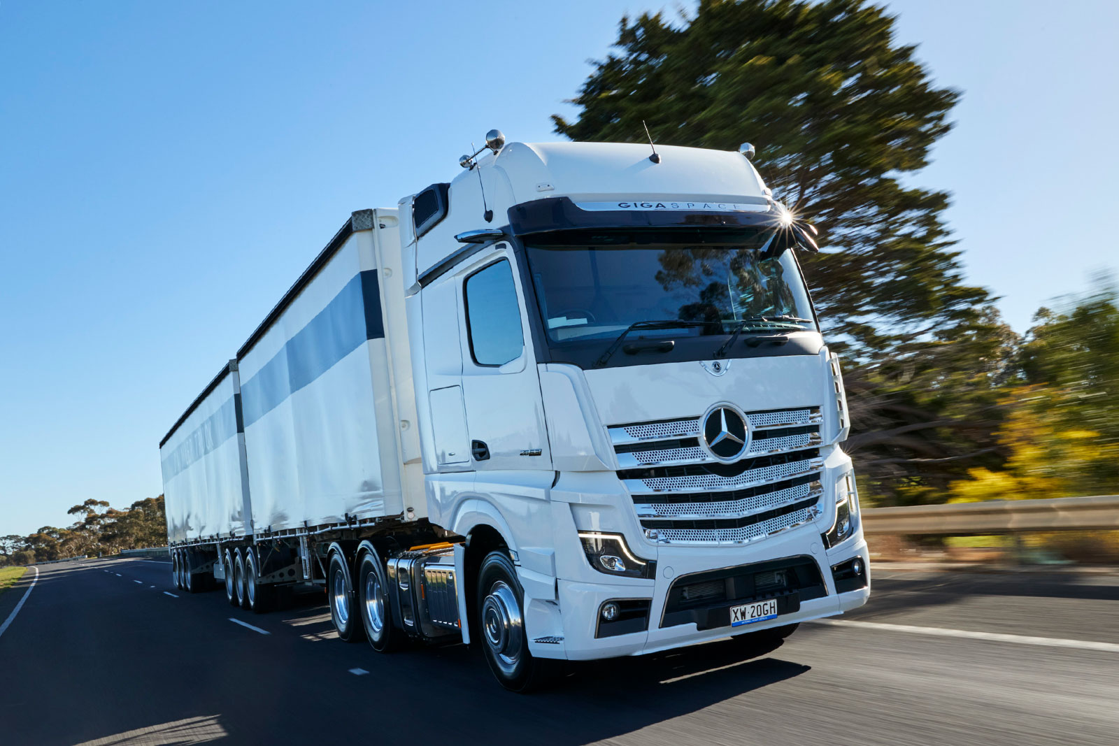 Mercedes-Benz Trucks introduces a new GigaSpace cab option to the ...