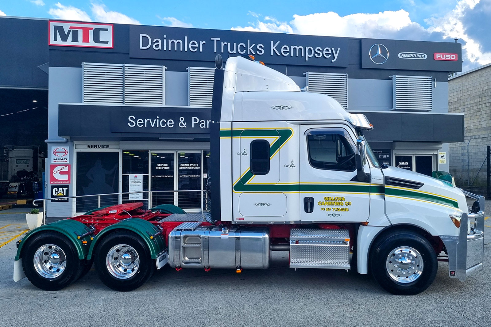 Walcha Carrying Co. take delivery of a new Freightliner Cascadia 126 from MTC – Mavin Truck ...