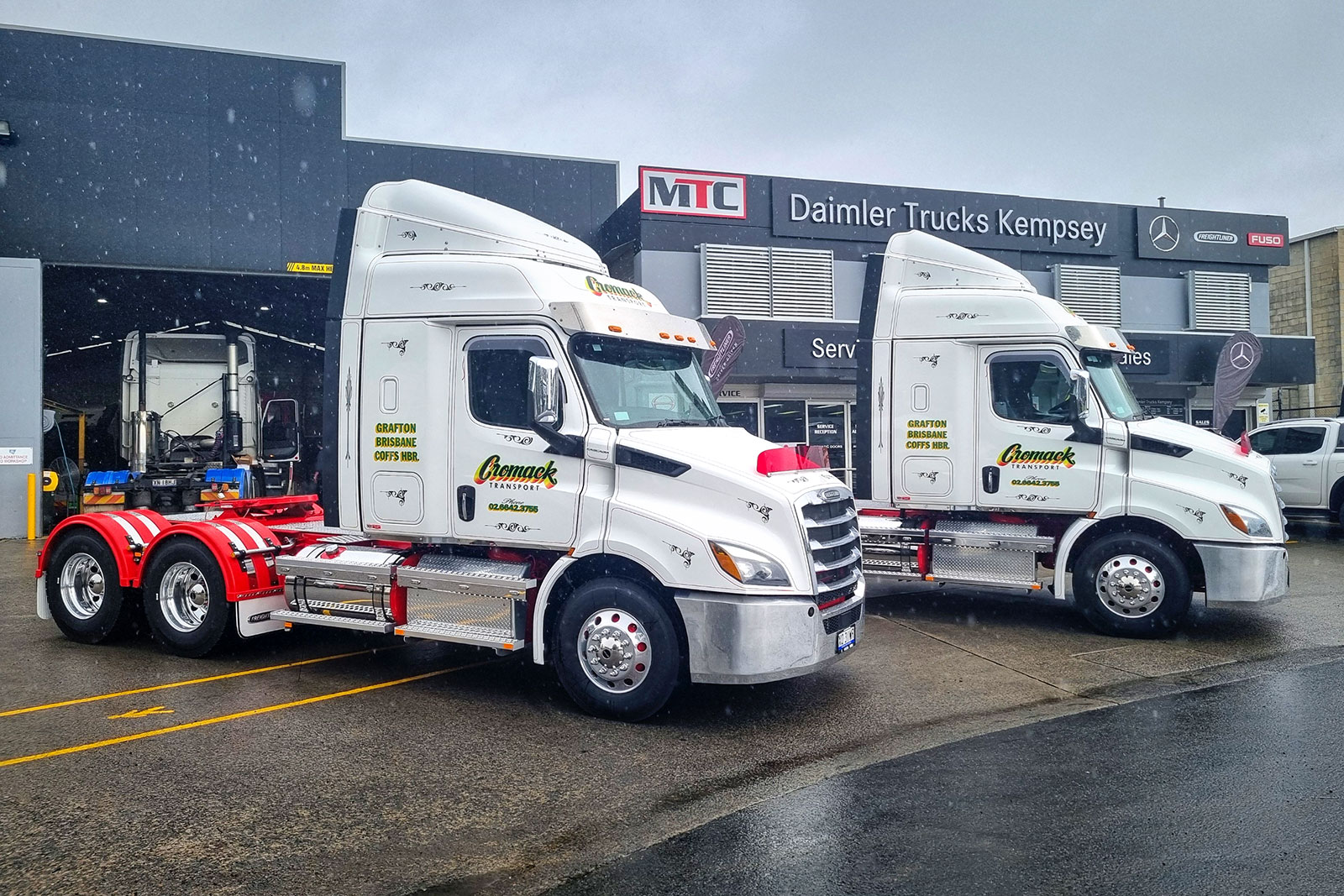 Two new Freightliner Cascadias off to join the Cromack fleet – Mavin ...